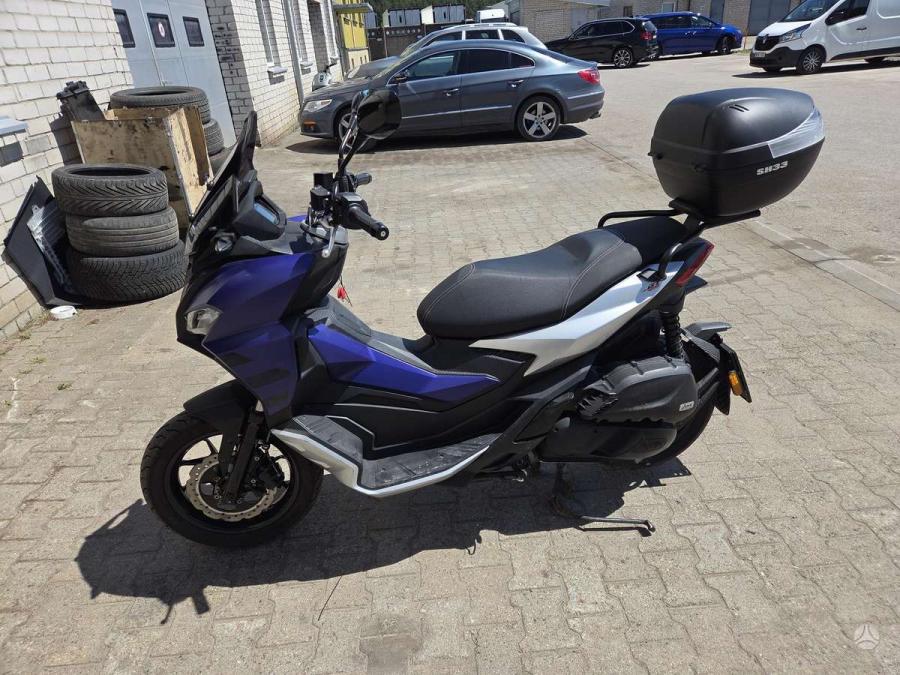 Aprilia SR 2022 in Vilnius, with an engine capacity of 0.13 L and mileage of 8 thousand km for 2450 €, photo 6 on AUTOMOTO.COM.LV