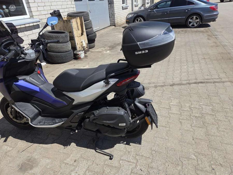 Aprilia SR 2022 in Vilnius, with an engine capacity of 0.13 L and mileage of 8 thousand km for 2450 €, photo 7 on AUTOMOTO.COM.LV