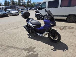 Aprilia SR 2022 in Vilnius, with an engine capacity of 0.13 L and mileage of 8 thousand km for 2450 €, photo 9 on AUTOMOTO.COM.LV