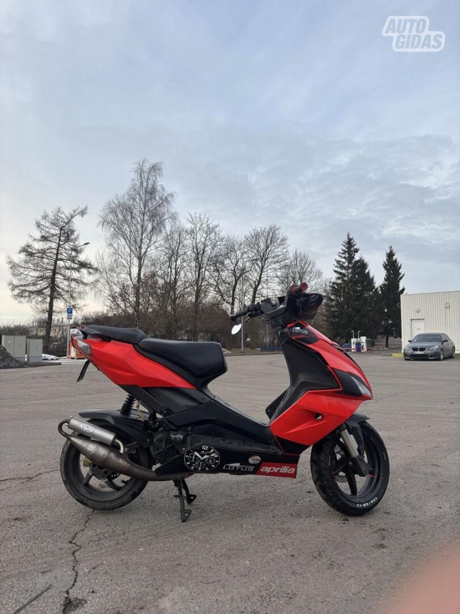 Sarkans Aprilia SR 2008 Radviliškis, ar dzinēja tilpumu 0.00 L un nobraukumu 0 tūkst. km par 1300 €, foto 2 vietnē AUTOMOTO.COM.LV