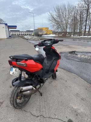Sarkans Aprilia SR 2008 Radviliškis, ar dzinēja tilpumu 0.00 L un nobraukumu 0 tūkst. km par 1300 €, foto 7 vietnē AUTOMOTO.COM.LV
