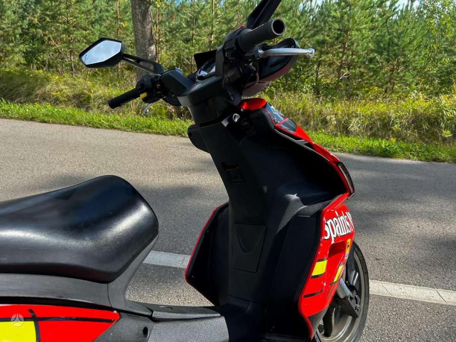 Красный Априлия SR 2008 в Юрбаркас, объемом двигателя 49.00 л и пробегом 19 тыс. км за 1265 €, фото 10 на AUTOMOTO.COM.LV