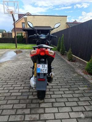 Red Aprilia SR 2019 in Siauliai, with an engine capacity of 49.00 L and mileage of 2 thousand km for 2500 €, photo 12 on AUTOMOTO.COM.LV