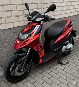 Красный Априлия SR 2021 в Мариямполе, объемом двигателя 49.00 л и пробегом 13 тыс. км за 1400 €, фото 8 на AUTOMOTO.COM.LV