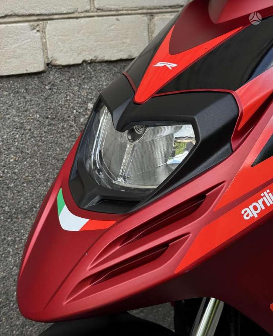 Красный Априлия SR 2021 в Мариямполе, объемом двигателя 49.00 л и пробегом 13 тыс. км за 1400 €, фото 9 на AUTOMOTO.COM.LV