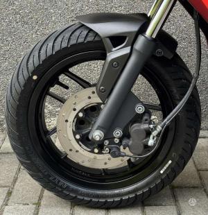 Красный Априлия SR 2021 в Мариямполе, объемом двигателя 49.00 л и пробегом 13 тыс. км за 1400 €, фото 11 на AUTOMOTO.COM.LV