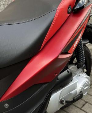 Красный Априлия SR 2021 в Мариямполе, объемом двигателя 49.00 л и пробегом 13 тыс. км за 1400 €, фото 15 на AUTOMOTO.COM.LV