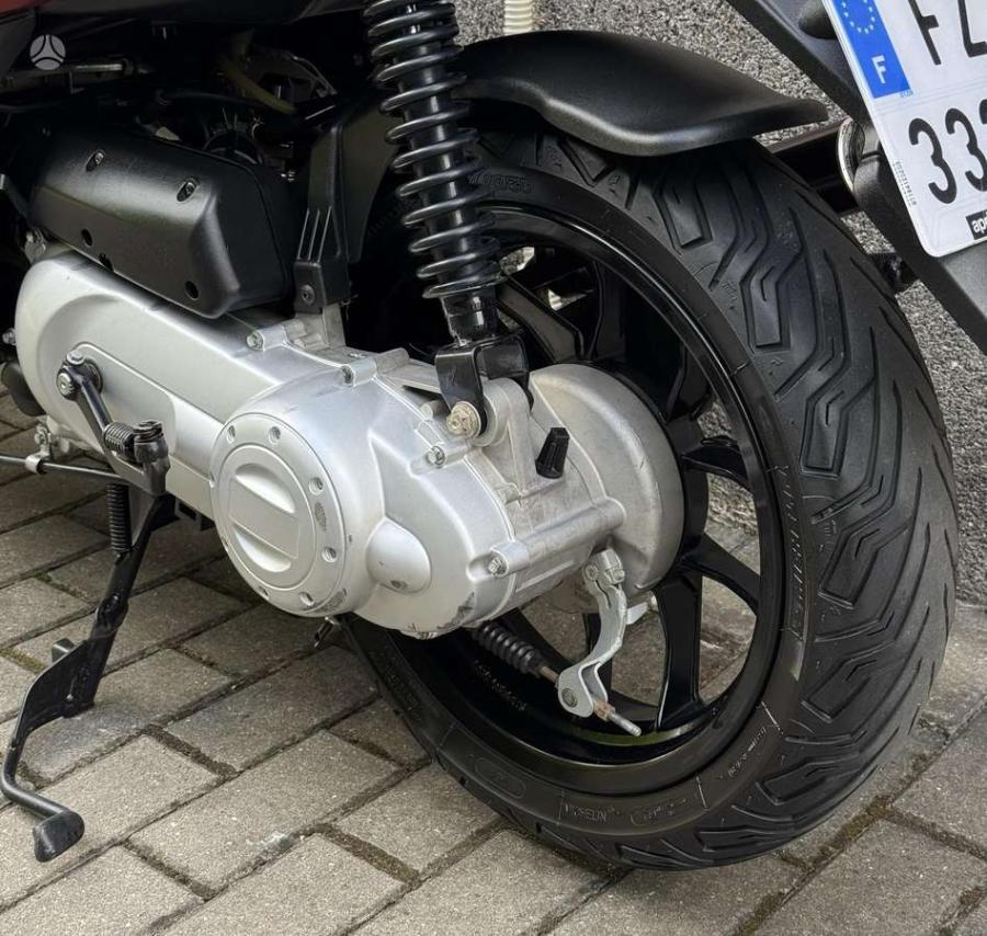 Красный Априлия SR 2021 в Мариямполе, объемом двигателя 49.00 л и пробегом 13 тыс. км за 1400 €, фото 18 на AUTOMOTO.COM.LV