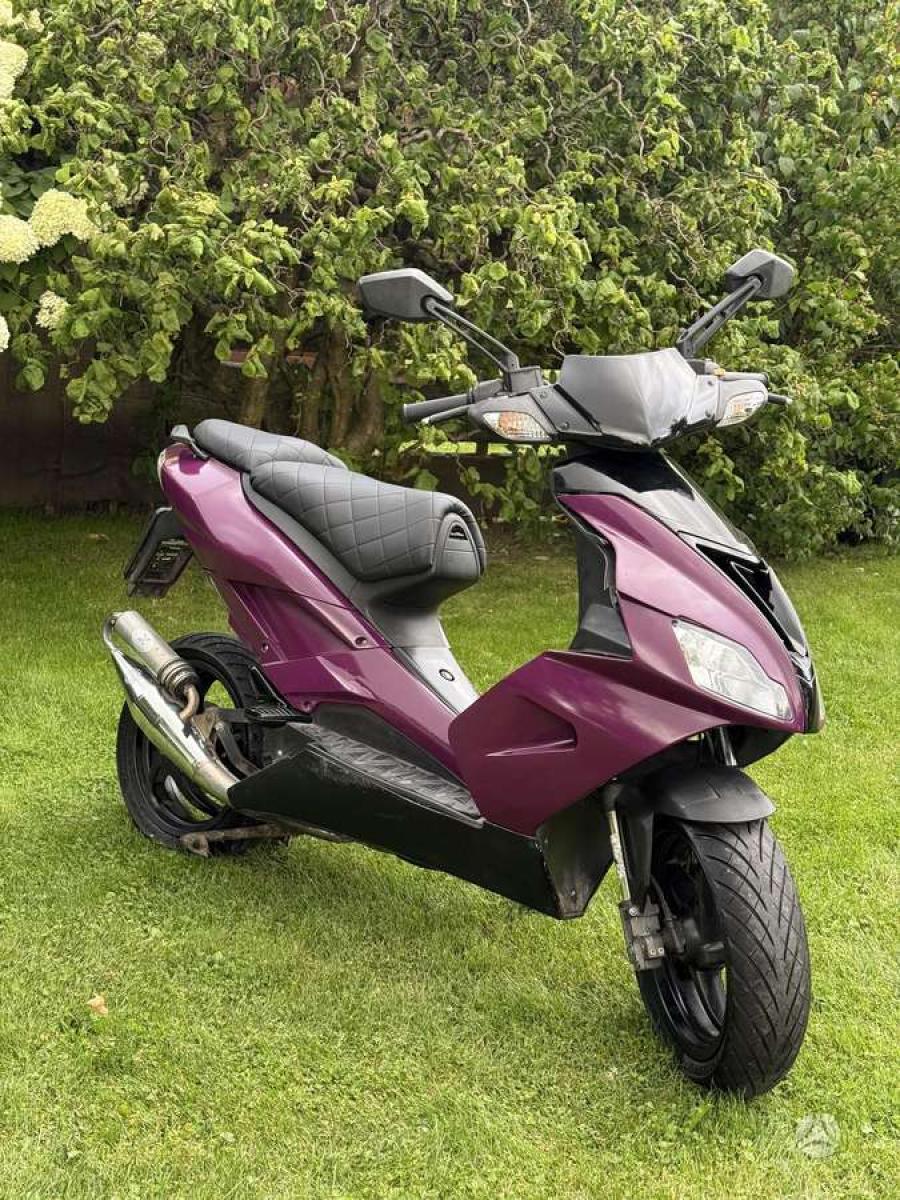 Violet Aprilia SR 2010 in Kretinga, with an engine capacity of 0.00 L and mileage of 24 thousand km for 1300 €, photo 1 on AUTOMOTO.COM.LV