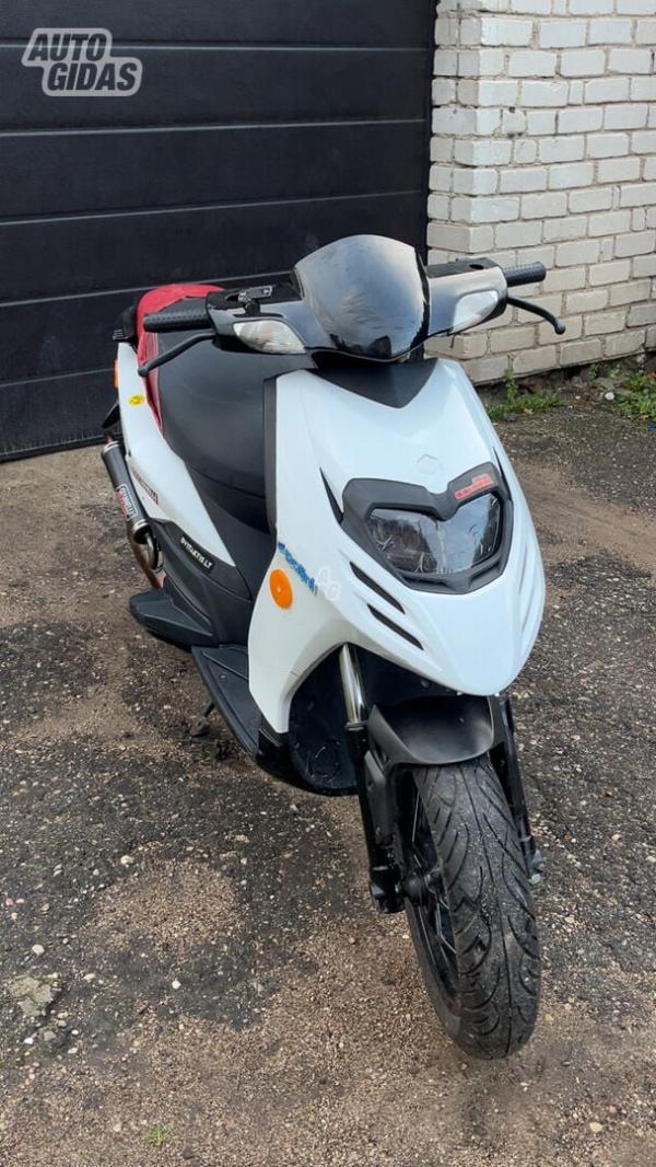 Balts Aprilia SR 2012 Viļņa, ar dzinēja tilpumu 0.05 L un nobraukumu 0 tūkst. km par 850 €, foto 1 vietnē AUTOMOTO.COM.LV