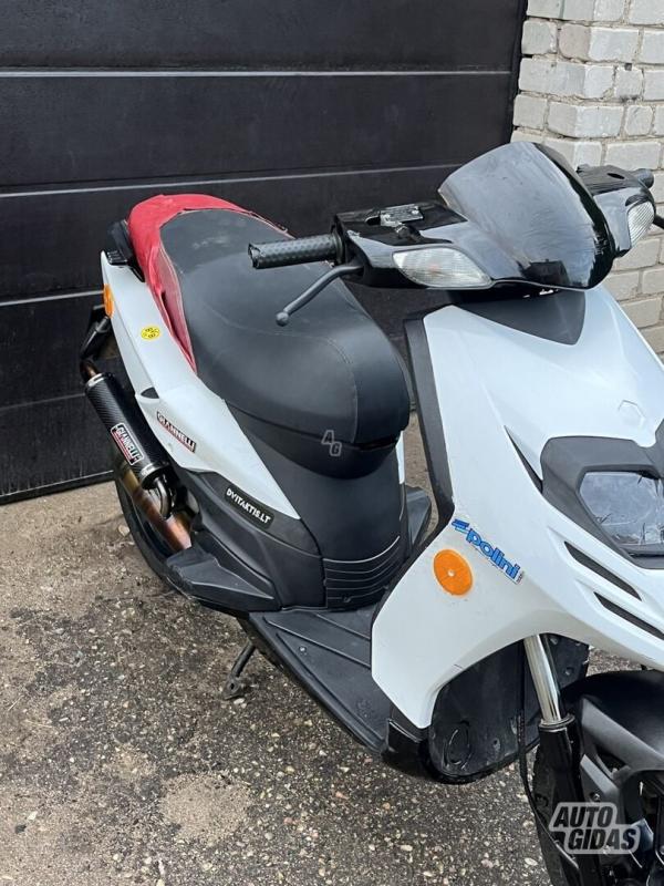 Balts Aprilia SR 2012 Viļņa, ar dzinēja tilpumu 0.05 L un nobraukumu 0 tūkst. km par 850 €, foto 4 vietnē AUTOMOTO.COM.LV