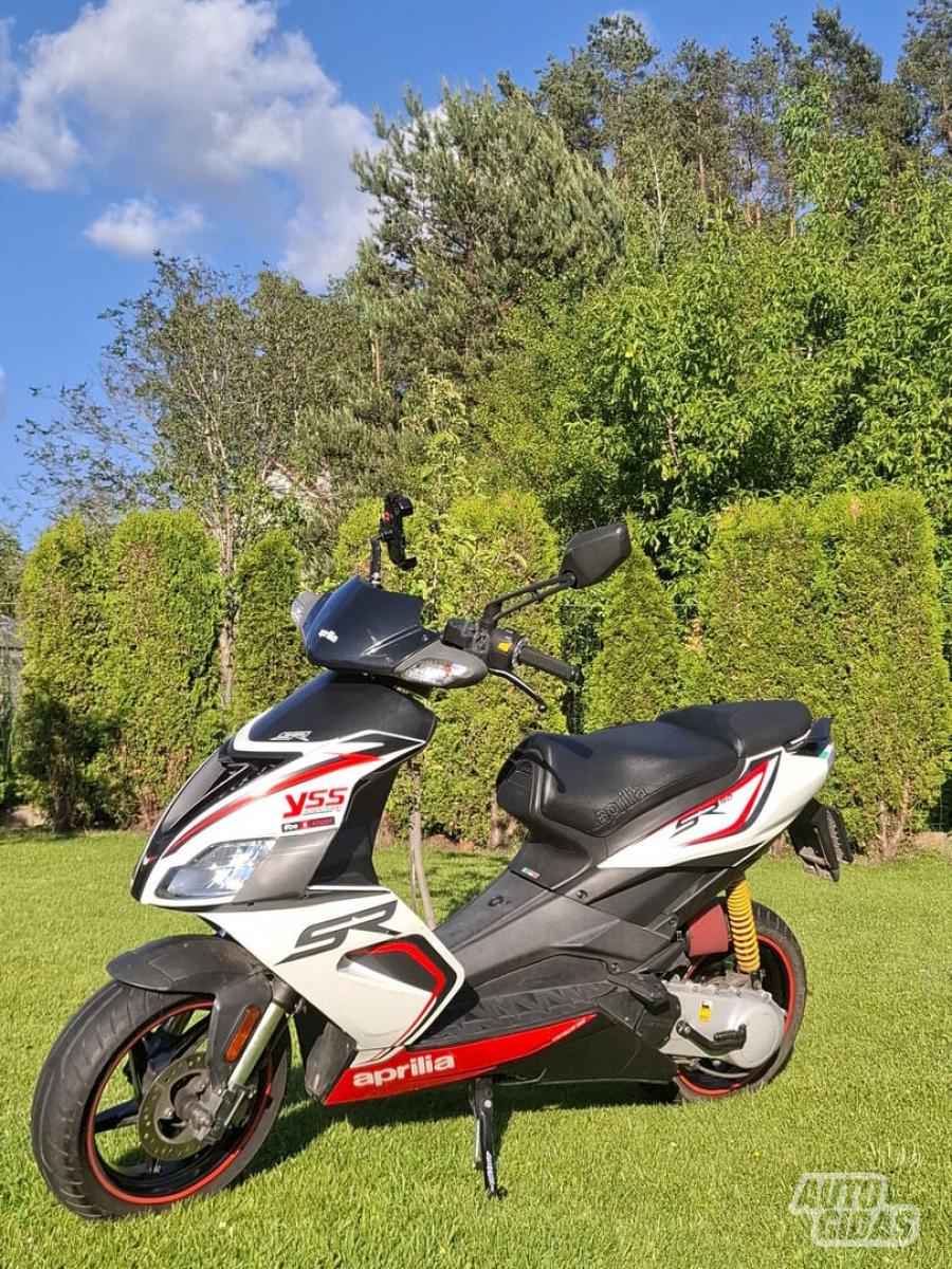 White Aprilia SR 2015 in Vilnius, with an engine capacity of 0.00 L and mileage of 0 thousand km for 1850 €, photo 3 on AUTOMOTO.COM.LV