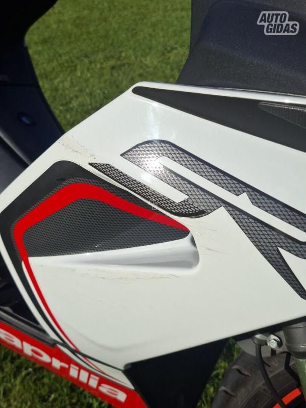 Balts Aprilia SR 2015 Viļņa, ar dzinēja tilpumu 0.00 L un nobraukumu 0 tūkst. km par 1850 €, foto 9 vietnē AUTOMOTO.COM.LV