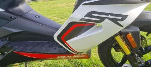 White Aprilia SR 2017 in Kazlu Ruda, with an engine capacity of 49.00 L and mileage of 16 thousand km for 1700 €, photo 15 on AUTOMOTO.COM.LV