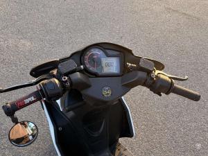Белый Априлия SR 2019 в Вилкавишкис, объемом двигателя 50.00 л и пробегом 23 тыс. км за 1800 €, фото 13 на AUTOMOTO.COM.LV
