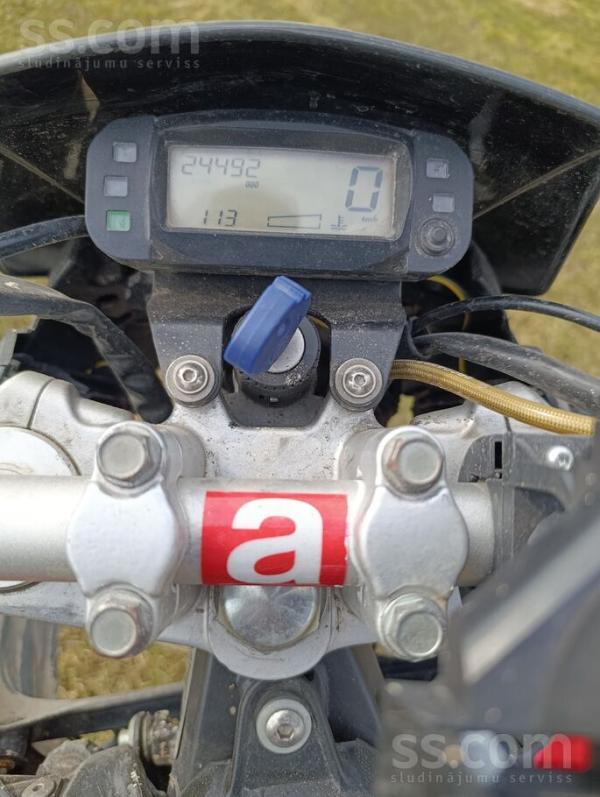 Aprilia SX 125 2018 in Cesis, with an engine capacity of 0.13 L and mileage of 0 thousand km for 2000 €, photo 7 on AUTOMOTO.COM.LV