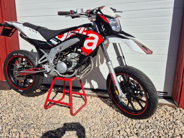Aprilia SX 50 2015 in Viljandi, with an engine capacity of 50.00 L and mileage of 16 thousand km for 2150 €, photo 4 on AUTOMOTO.COM.LV