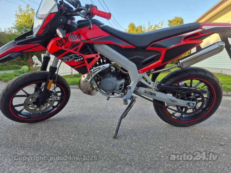 Aprilia SX 50 2018 in Viljandi, with an engine capacity of 50.00 L and mileage of 24 thousand km for 2290 €, photo 3 on AUTOMOTO.COM.LV