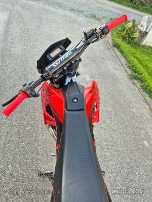 Aprilia SX 50 2018 in Viljandi, with an engine capacity of 50.00 L and mileage of 24 thousand km for 2290 €, photo 9 on AUTOMOTO.COM.LV
