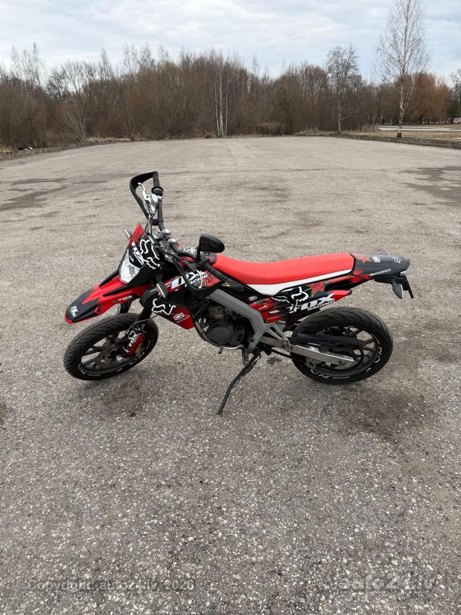 Априлия SX 50 2020 в Таллин, объемом двигателя 50.00 л и пробегом 14 тыс. км за 3000 €, фото 4 на AUTOMOTO.COM.LV