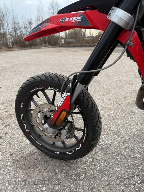 Априлия SX 50 2020 в Таллин, объемом двигателя 50.00 л и пробегом 14 тыс. км за 3000 €, фото 5 на AUTOMOTO.COM.LV