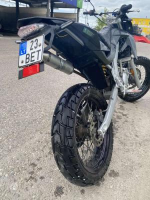 Black Aprilia SX 2009 in Kaunas, with an engine capacity of 50.00 L and mileage of 23 thousand km for 1500 €, photo 7 on AUTOMOTO.COM.LV