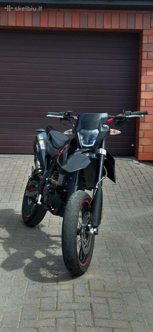 Melns Aprilia SX 2018 Panevēža, ar dzinēja tilpumu 0.13 L un nobraukumu 8 tūkst. km par 1900 €, foto 2 vietnē AUTOMOTO.COM.LV