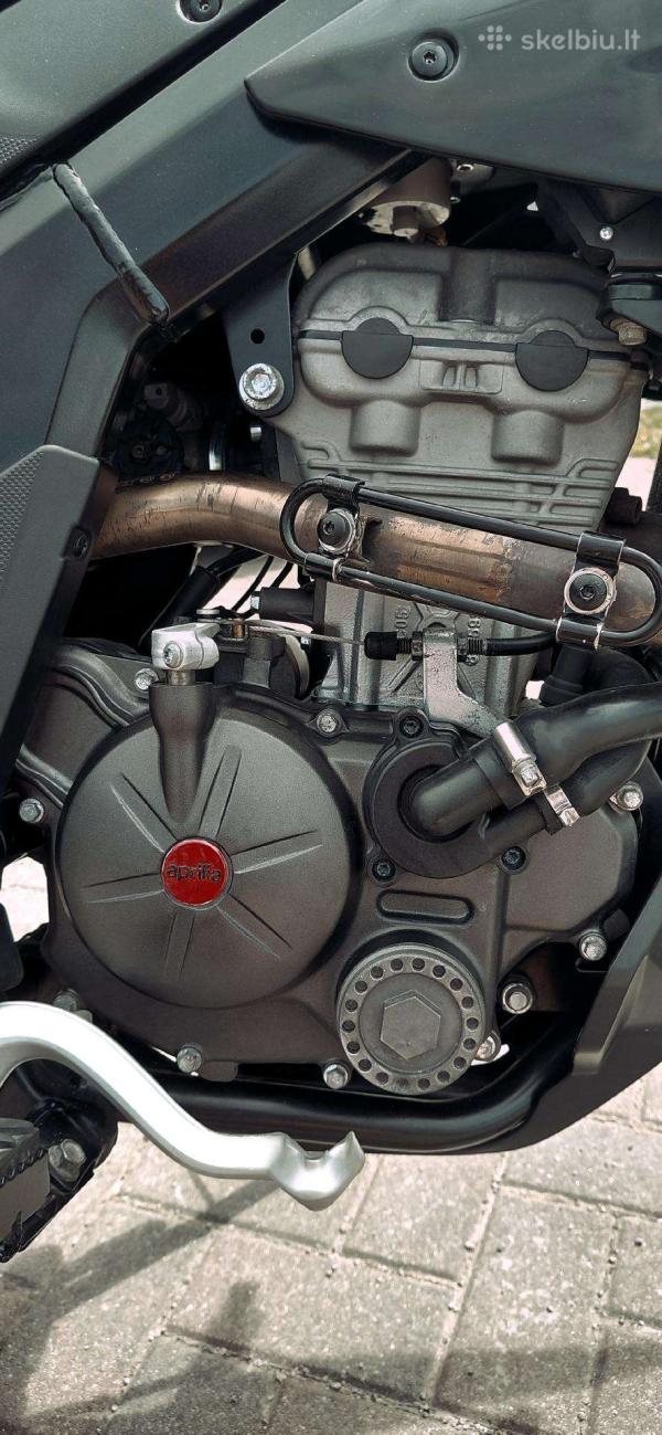Melns Aprilia SX 2018 Panevēža, ar dzinēja tilpumu 0.13 L un nobraukumu 8 tūkst. km par 1900 €, foto 3 vietnē AUTOMOTO.COM.LV