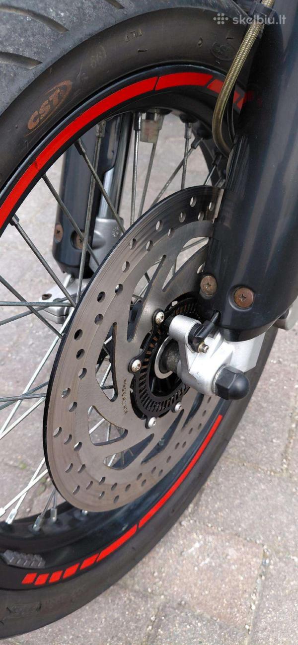 Melns Aprilia SX 2018 Panevēža, ar dzinēja tilpumu 0.13 L un nobraukumu 8 tūkst. km par 1900 €, foto 9 vietnē AUTOMOTO.COM.LV
