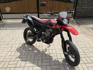 Melns Aprilia SX 2020 Šauļi, ar dzinēja tilpumu 0.13 L un nobraukumu 21 tūkst. km par 2200 €, foto 1 vietnē AUTOMOTO.COM.LV