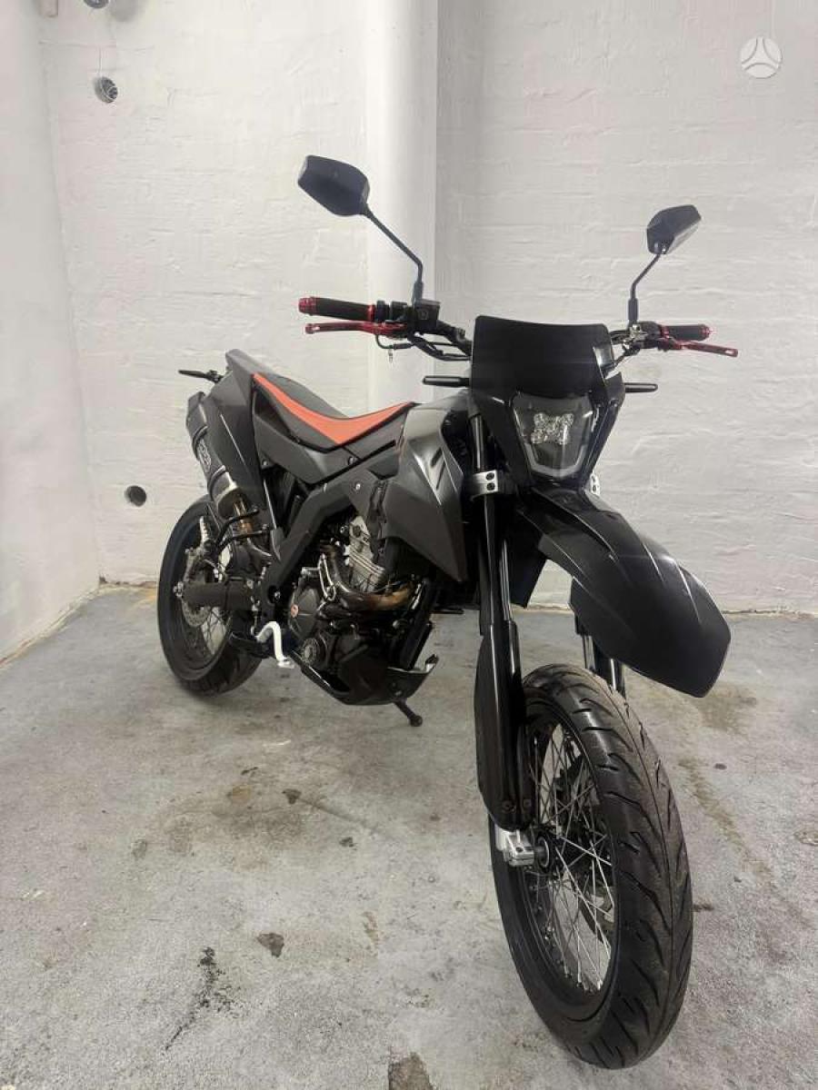 Melns Aprilia SX 2021 Marijampole, ar dzinēja tilpumu 0.13 L un nobraukumu 32 tūkst. km par 1550 €, foto 5 vietnē AUTOMOTO.COM.LV