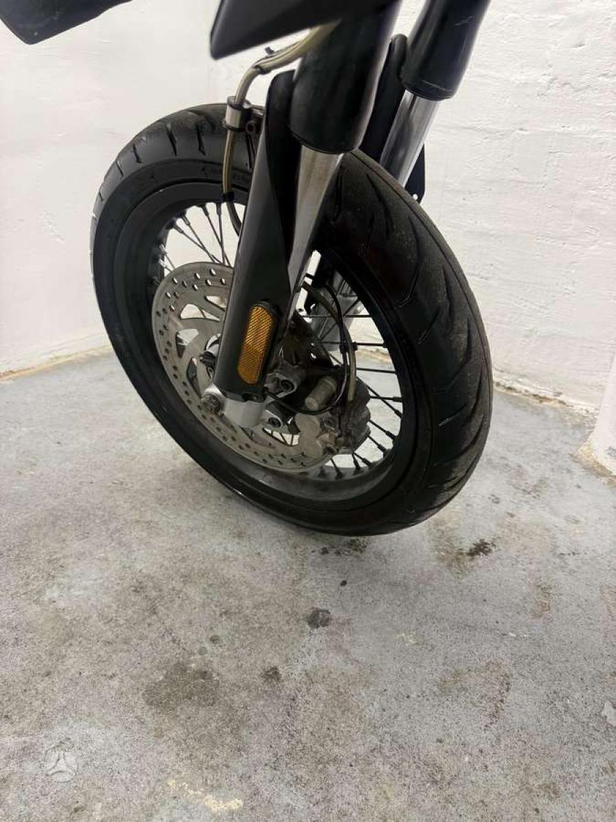 Melns Aprilia SX 2021 Marijampole, ar dzinēja tilpumu 0.13 L un nobraukumu 32 tūkst. km par 1550 €, foto 22 vietnē AUTOMOTO.COM.LV