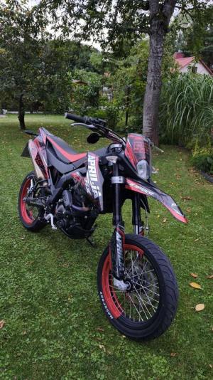Melns Aprilia SX 2021 Kauņa, ar dzinēja tilpumu 0.12 L un nobraukumu 7 tūkst. km par 2950 €, foto 10 vietnē AUTOMOTO.COM.LV