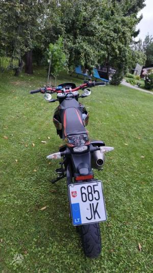Melns Aprilia SX 2021 Kauņa, ar dzinēja tilpumu 0.12 L un nobraukumu 7 tūkst. km par 2950 €, foto 14 vietnē AUTOMOTO.COM.LV