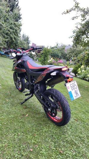 Melns Aprilia SX 2021 Kauņa, ar dzinēja tilpumu 0.12 L un nobraukumu 7 tūkst. km par 2950 €, foto 18 vietnē AUTOMOTO.COM.LV