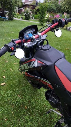 Melns Aprilia SX 2021 Kauņa, ar dzinēja tilpumu 0.12 L un nobraukumu 7 tūkst. km par 2950 €, foto 19 vietnē AUTOMOTO.COM.LV