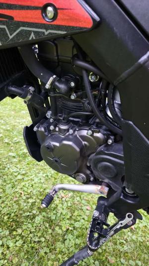 Melns Aprilia SX 2021 Kauņa, ar dzinēja tilpumu 0.12 L un nobraukumu 7 tūkst. km par 2950 €, foto 23 vietnē AUTOMOTO.COM.LV