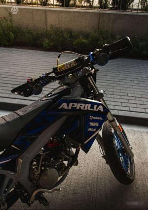 Aprilia SX 2009 Visaginas, ar dzinēja tilpumu 50.00 L un nobraukumu 5 tūkst. km par 2000 €, foto 1 vietnē AUTOMOTO.COM.LV