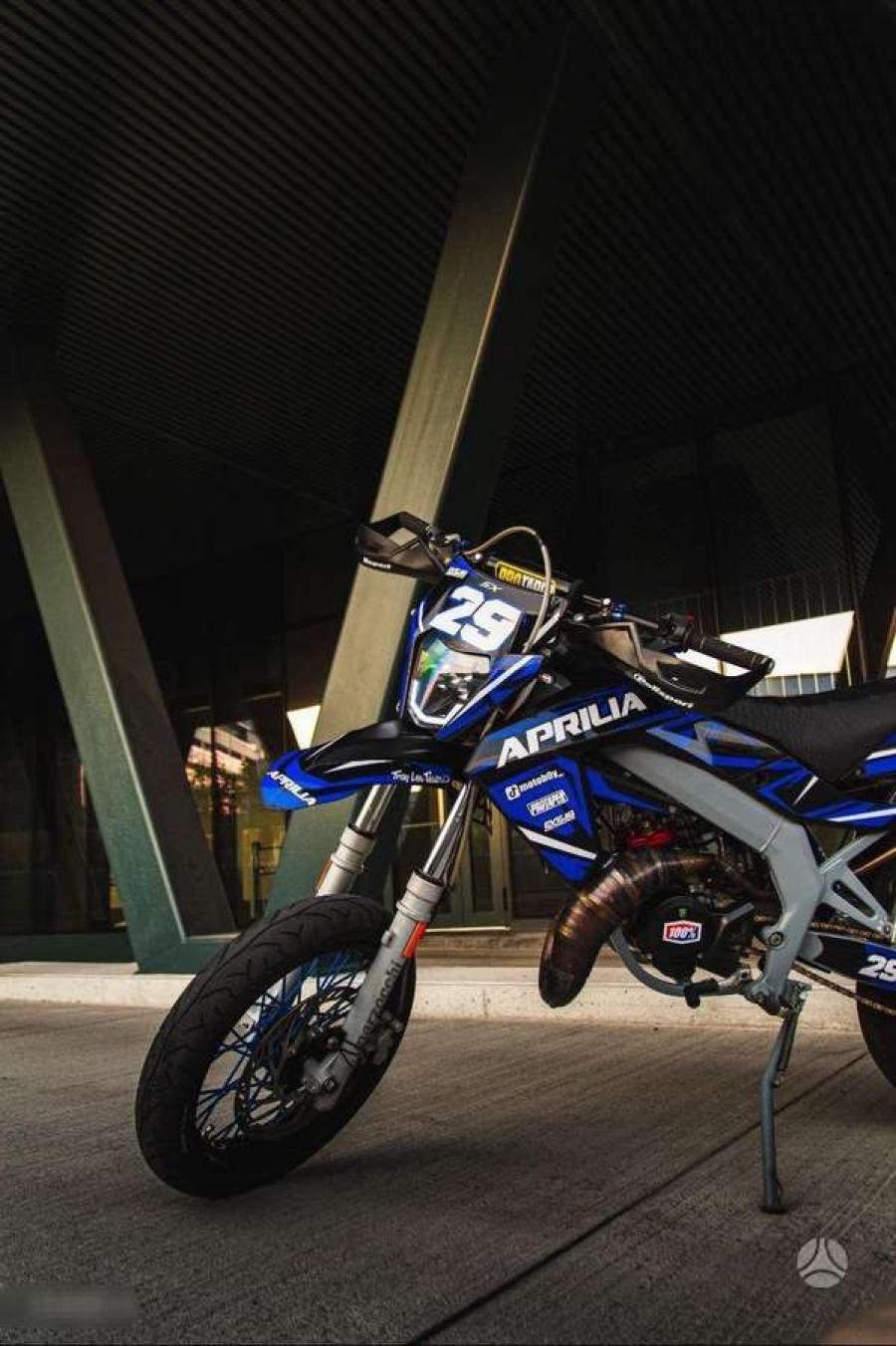 Aprilia SX 2009 Visaginas, ar dzinēja tilpumu 50.00 L un nobraukumu 5 tūkst. km par 2000 €, foto 4 vietnē AUTOMOTO.COM.LV