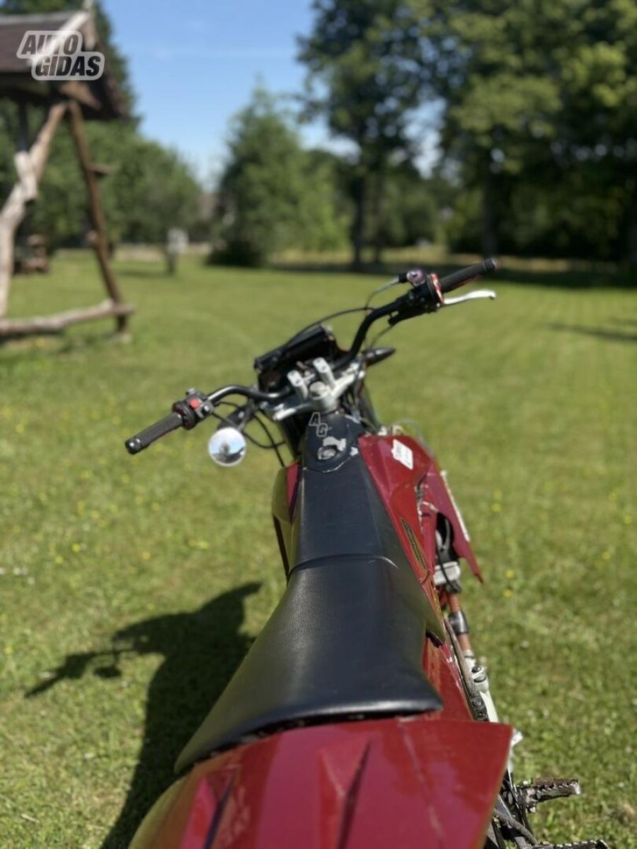 Aprilia SX 2010 Tauragė, ar dzinēja tilpumu 0.00 L un nobraukumu 0 tūkst. km par 1100 €, foto 4 vietnē AUTOMOTO.COM.LV