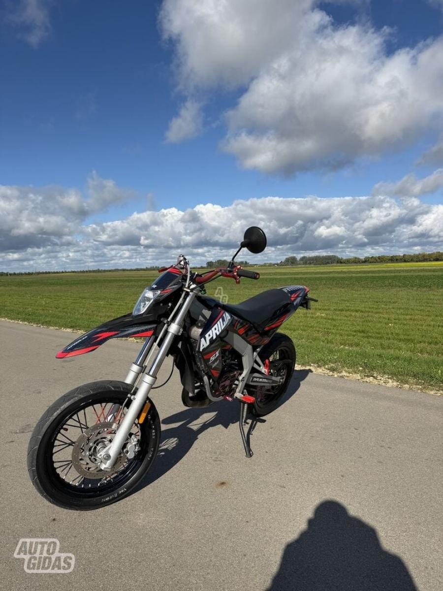 Aprilia SX 2012 in Vilnius, with an engine capacity of 0.05 L and mileage of 0 thousand km for 1900 €, photo 4 on AUTOMOTO.COM.LV