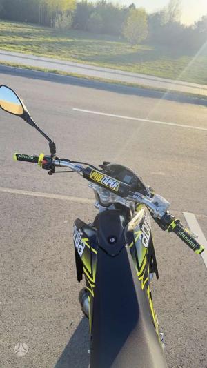 Априлия SX 2015 в Гаргждай, объемом двигателя 50.00 л и пробегом 16 тыс. км за 1850 €, фото 6 на AUTOMOTO.COM.LV