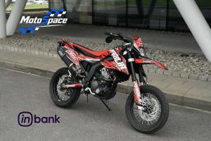 Aprilia SX 2024 Viļņa, ar dzinēja tilpumu 0.13 L un nobraukumu 16 tūkst. km par 2290 €, foto  vietnē AUTOMOTO.COM.LV