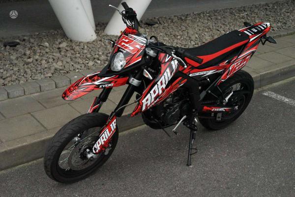 Aprilia SX 2024 Viļņa, ar dzinēja tilpumu 0.13 L un nobraukumu 16 tūkst. km par 2290 €, foto 5 vietnē AUTOMOTO.COM.LV