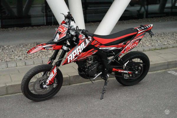 Aprilia SX 2024 Viļņa, ar dzinēja tilpumu 0.13 L un nobraukumu 16 tūkst. km par 2290 €, foto 7 vietnē AUTOMOTO.COM.LV