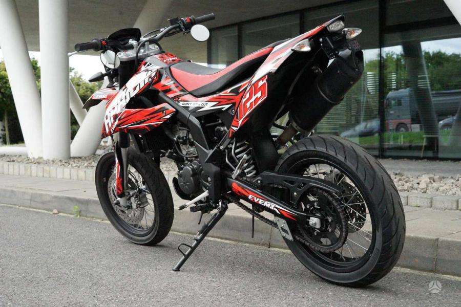 Aprilia SX 2024 Viļņa, ar dzinēja tilpumu 0.13 L un nobraukumu 16 tūkst. km par 2290 €, foto 8 vietnē AUTOMOTO.COM.LV