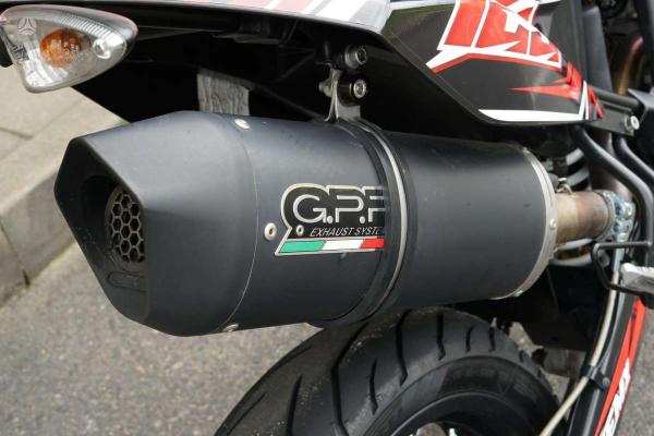 Aprilia SX 2024 Viļņa, ar dzinēja tilpumu 0.13 L un nobraukumu 16 tūkst. km par 2290 €, foto 10 vietnē AUTOMOTO.COM.LV