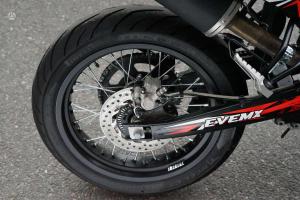Aprilia SX 2024 Viļņa, ar dzinēja tilpumu 0.13 L un nobraukumu 16 tūkst. km par 2290 €, foto 12 vietnē AUTOMOTO.COM.LV