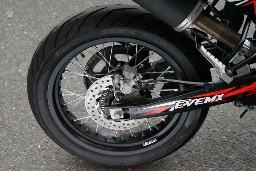 Aprilia SX 2024 Viļņa, ar dzinēja tilpumu 0.13 L un nobraukumu 16 tūkst. km par 2290 €, foto 12 vietnē AUTOMOTO.COM.LV