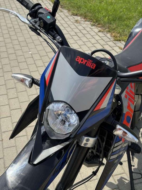Aprilia SX 2025 Alīta, ar dzinēja tilpumu 0.13 L un nobraukumu 4 tūkst. km par 2999 €, foto 6 vietnē AUTOMOTO.COM.LV